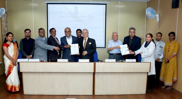 Photo Gallery - Launch of Materiovigilance Programme of India (MvPI ...